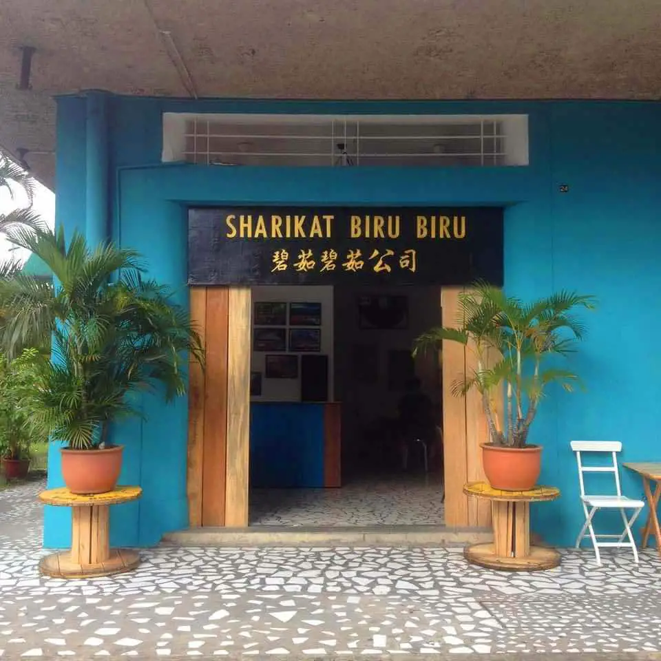 Biru Biru Cafe - Placefu