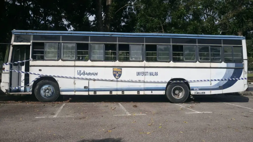 Converted bus - Rumah No.2 - Interview - Placefu