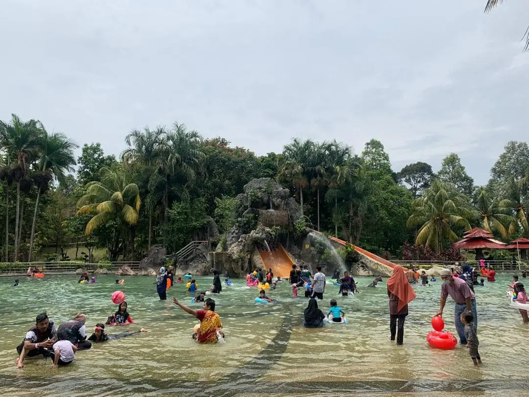 Where to Stay and Things to Do at Sungai Klah Hot Spring - Placefu