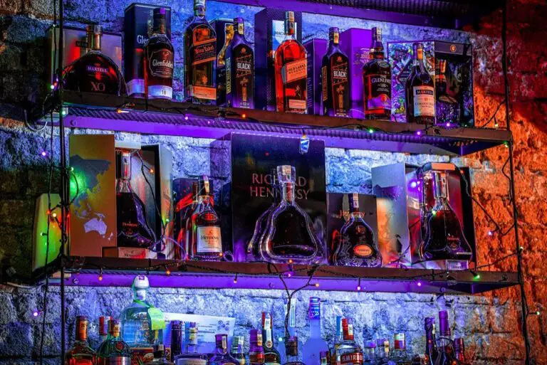 Top 16 Bars in Penang You Should Go! - Placefu